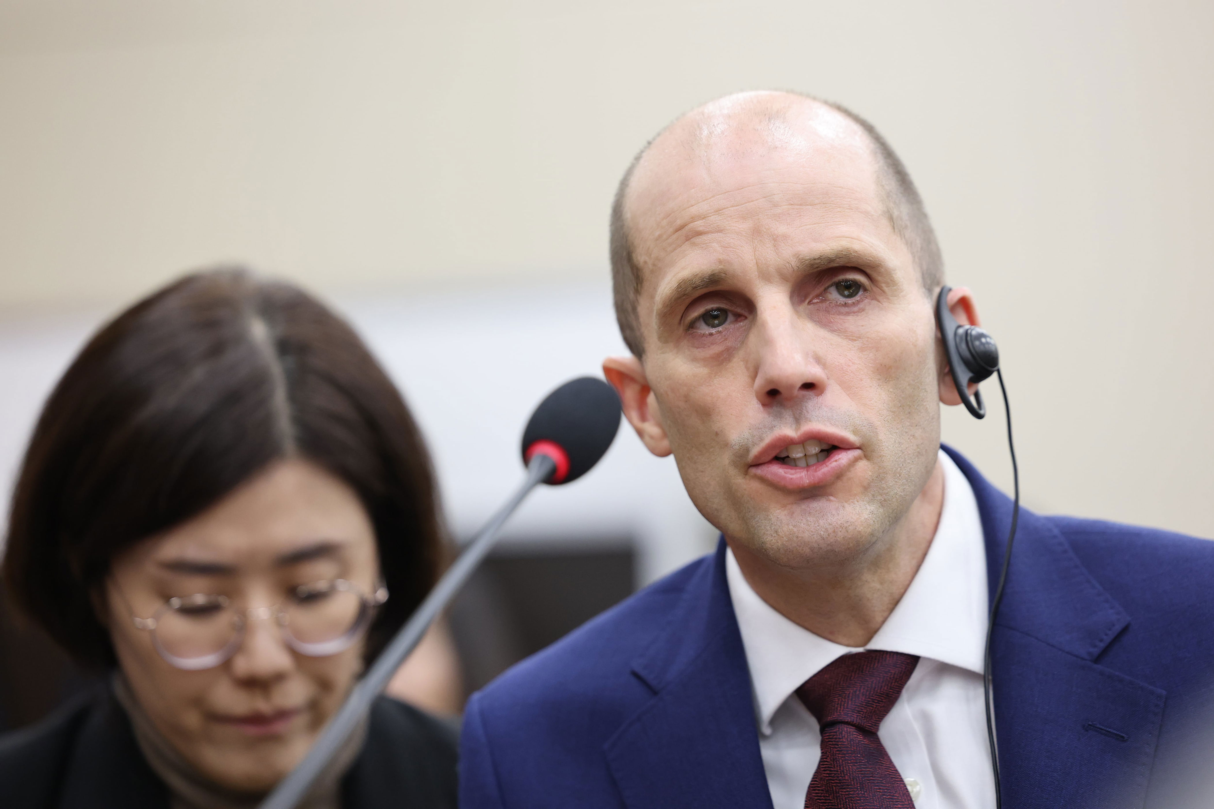 National Assembly chair, Coupang rep clash over simultaneous interpretation