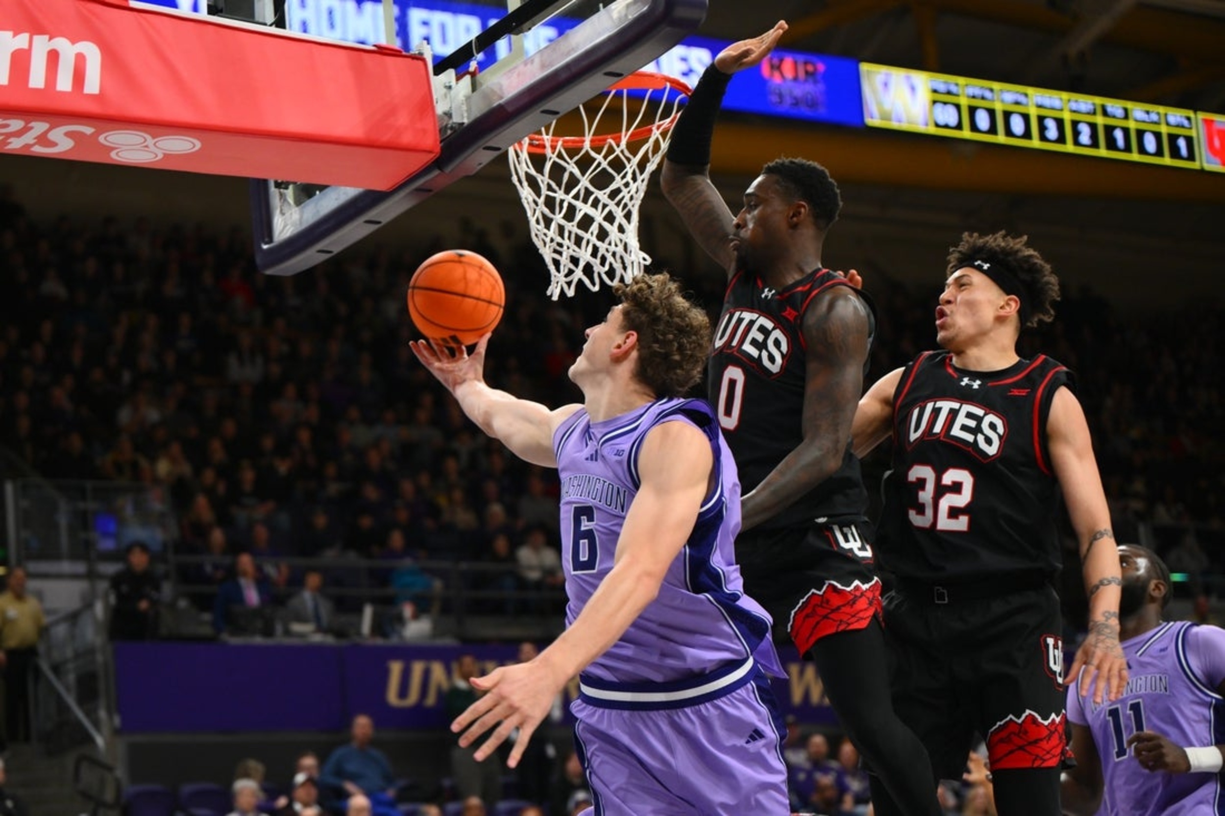 Three 20-point scorers power Washington past Utah