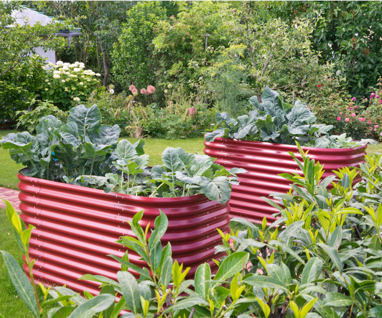 This 8ft long metal raised garden bed just dropped to $110 at Walmart