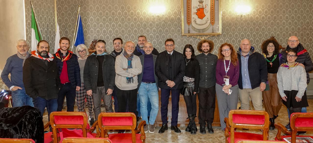 Teniamo vive le nostre tradizioni. Con la Cavalcata dell’Assunta prende ...