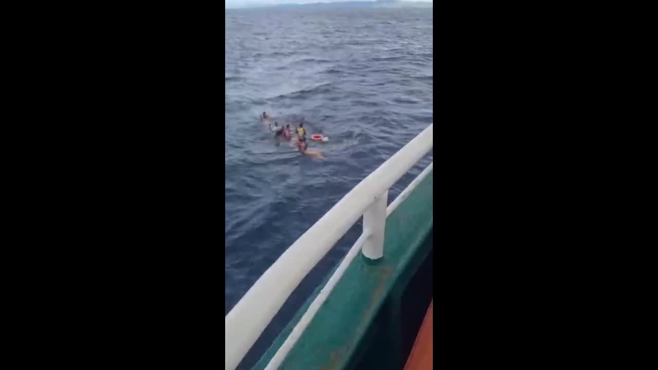 Philippine Coast Guard rescue family stranded on damaged boat