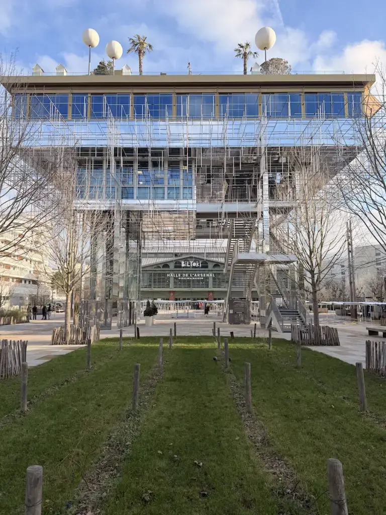 Alle porte di Parigi, la nuova food court costruita su un ex sito della ...