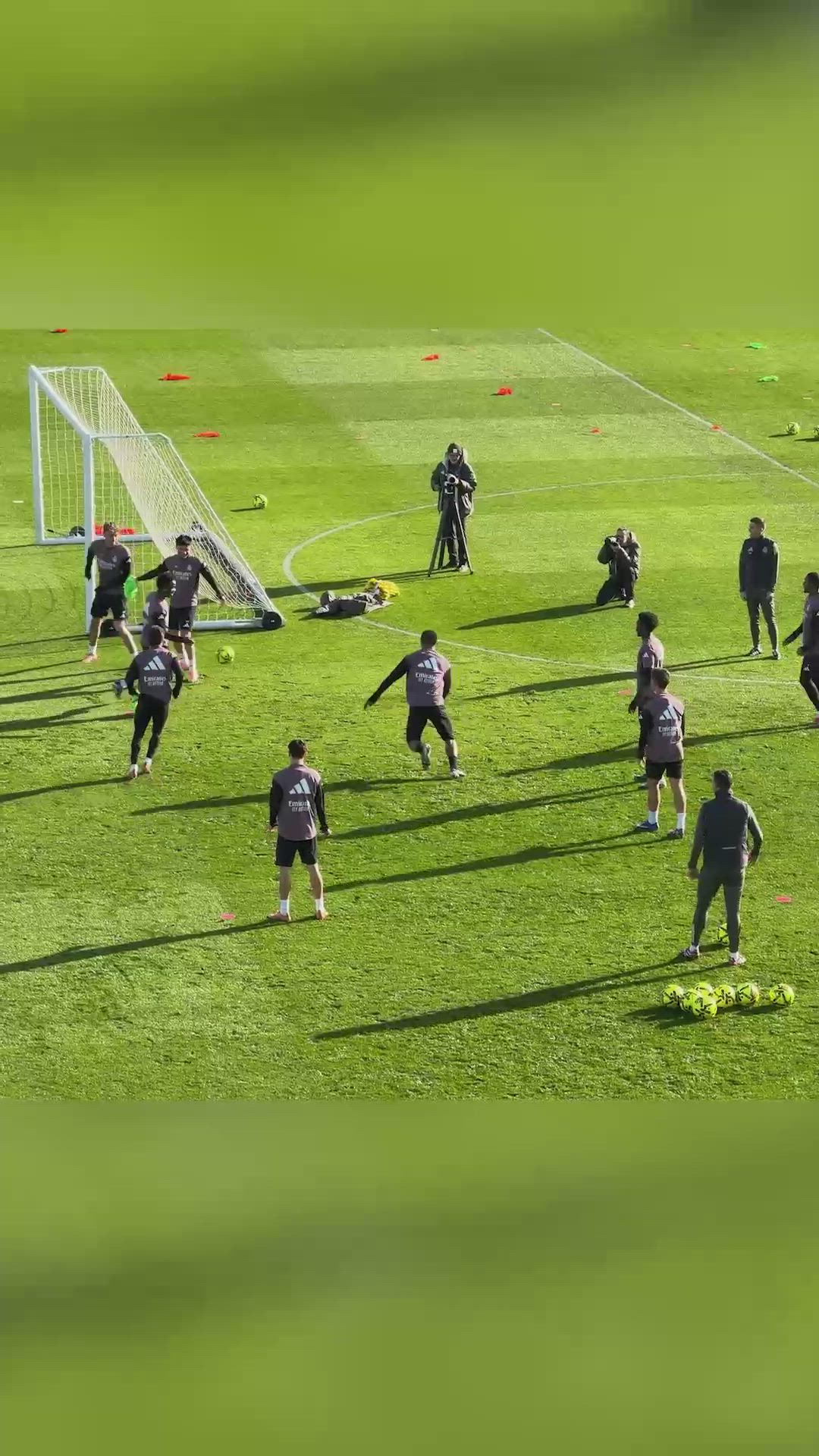 El detalle de calidad de Vinicius en el rondo