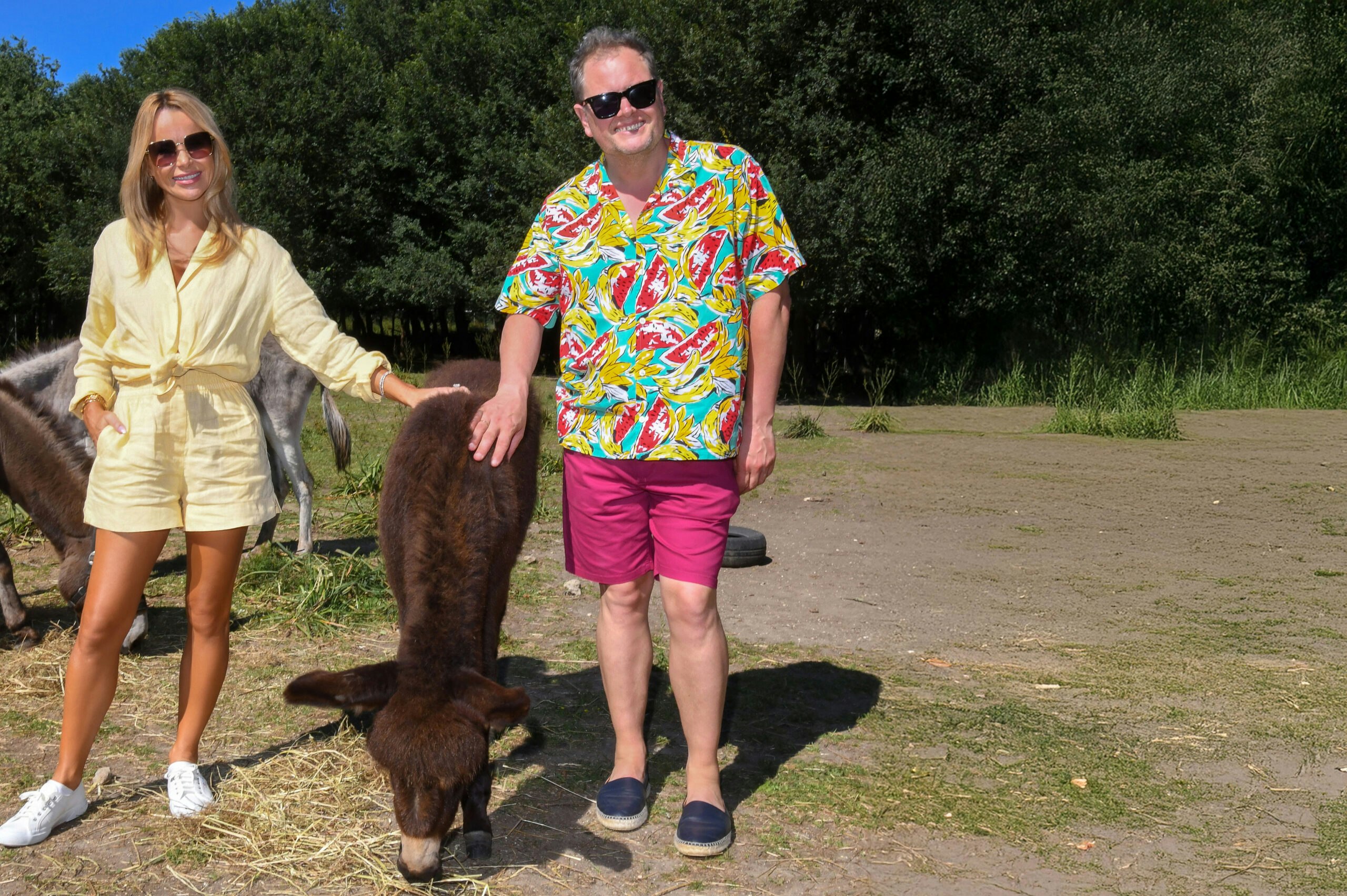 Where to shop all Amanda Holden’s outfits from Amanda & Alan’s Spanish ...