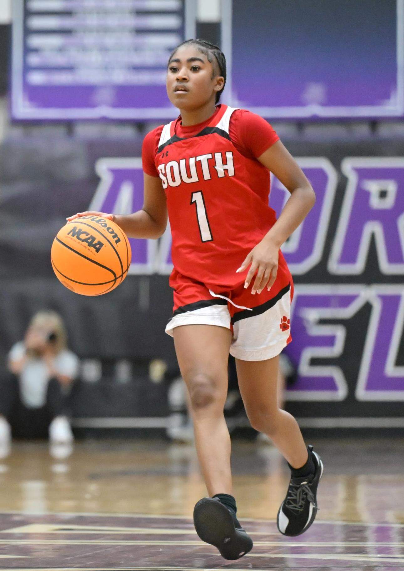 Charlotte school earns title on day 3 of the John Wall Holiday Invitational