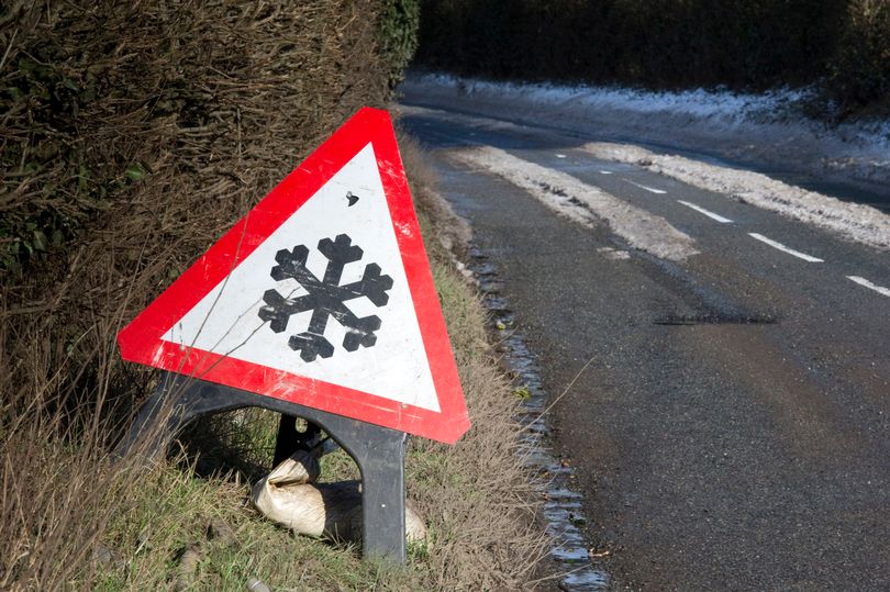 Surrey hit with yellow cold-health alert with 'rise in deaths' and ...