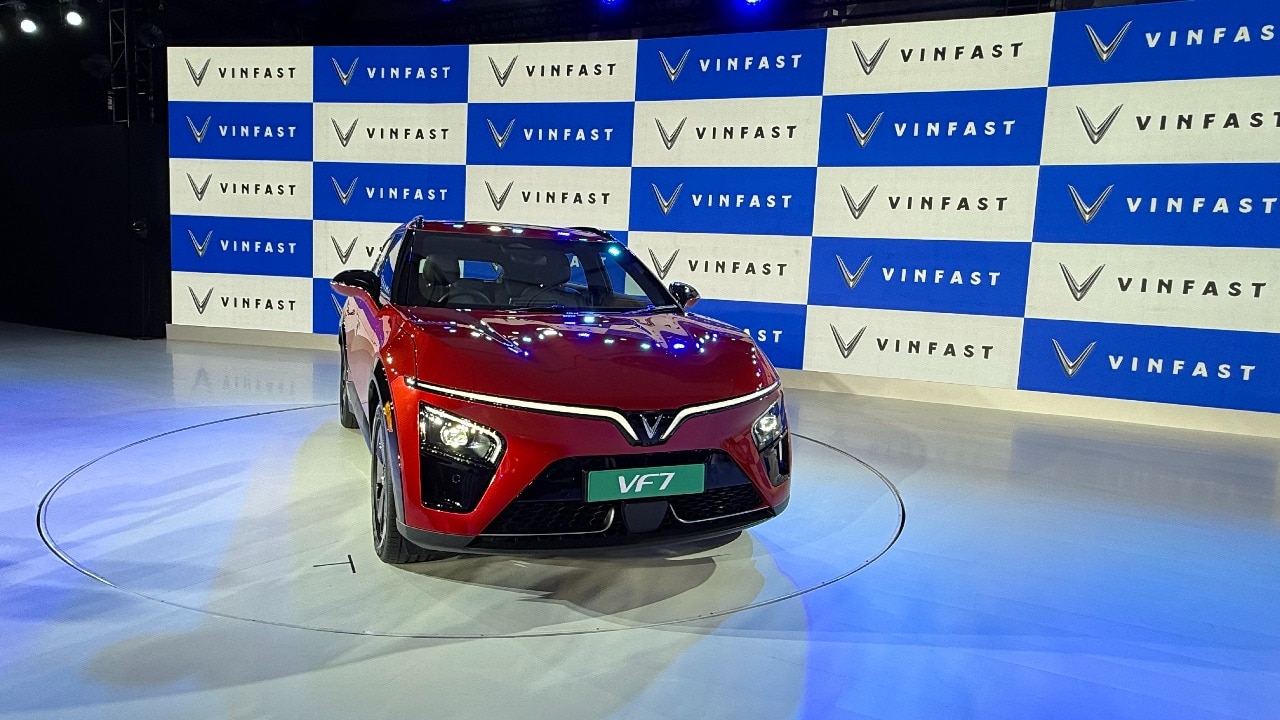 VinFast: Design study | Feature