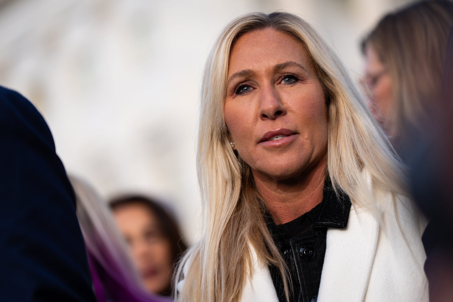 Marjorie Taylor Greene voorspelt rampzalige tussentijdse verkiezingen ...