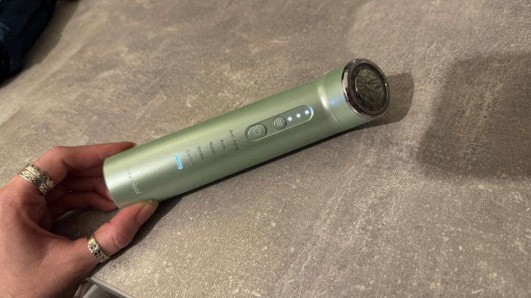 There are three reasons I’m recommending this light therapy wand over ...