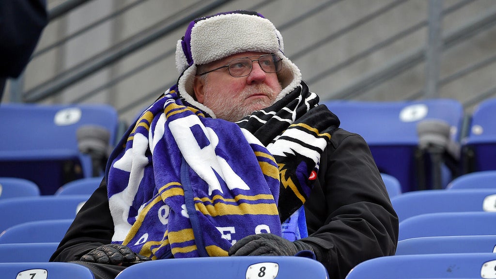 Strong winds easing overnight, snow showers in the forecast early Wednesday