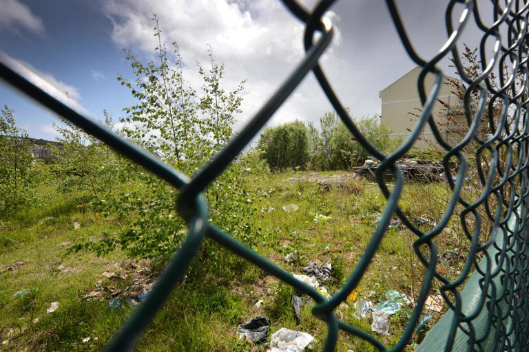 Developer's plans to build 9 homes at Hastings' former Hollingsworth ...