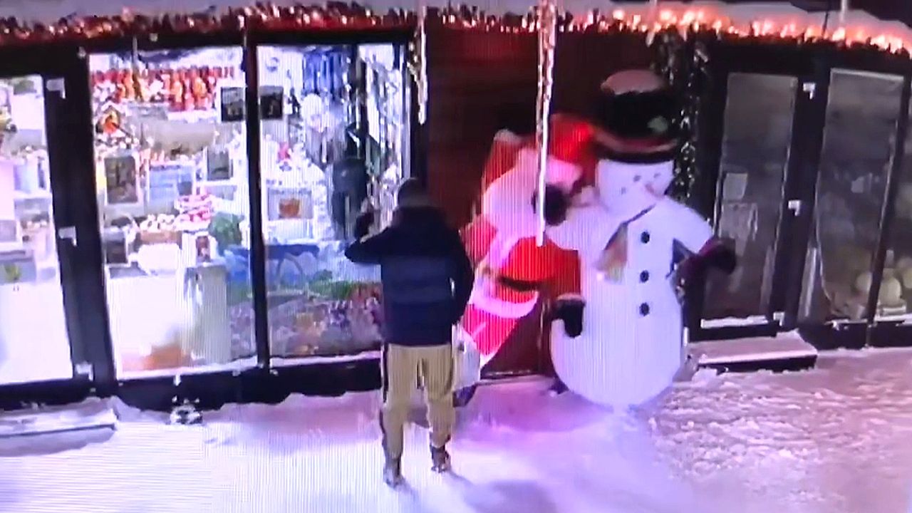 Santa and snowman kidnapped in late-night shop heist in Russia