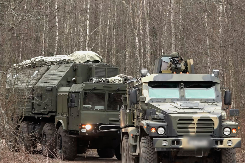 Russia's nuclear-capable Oreshnik missiles have entered active service ...