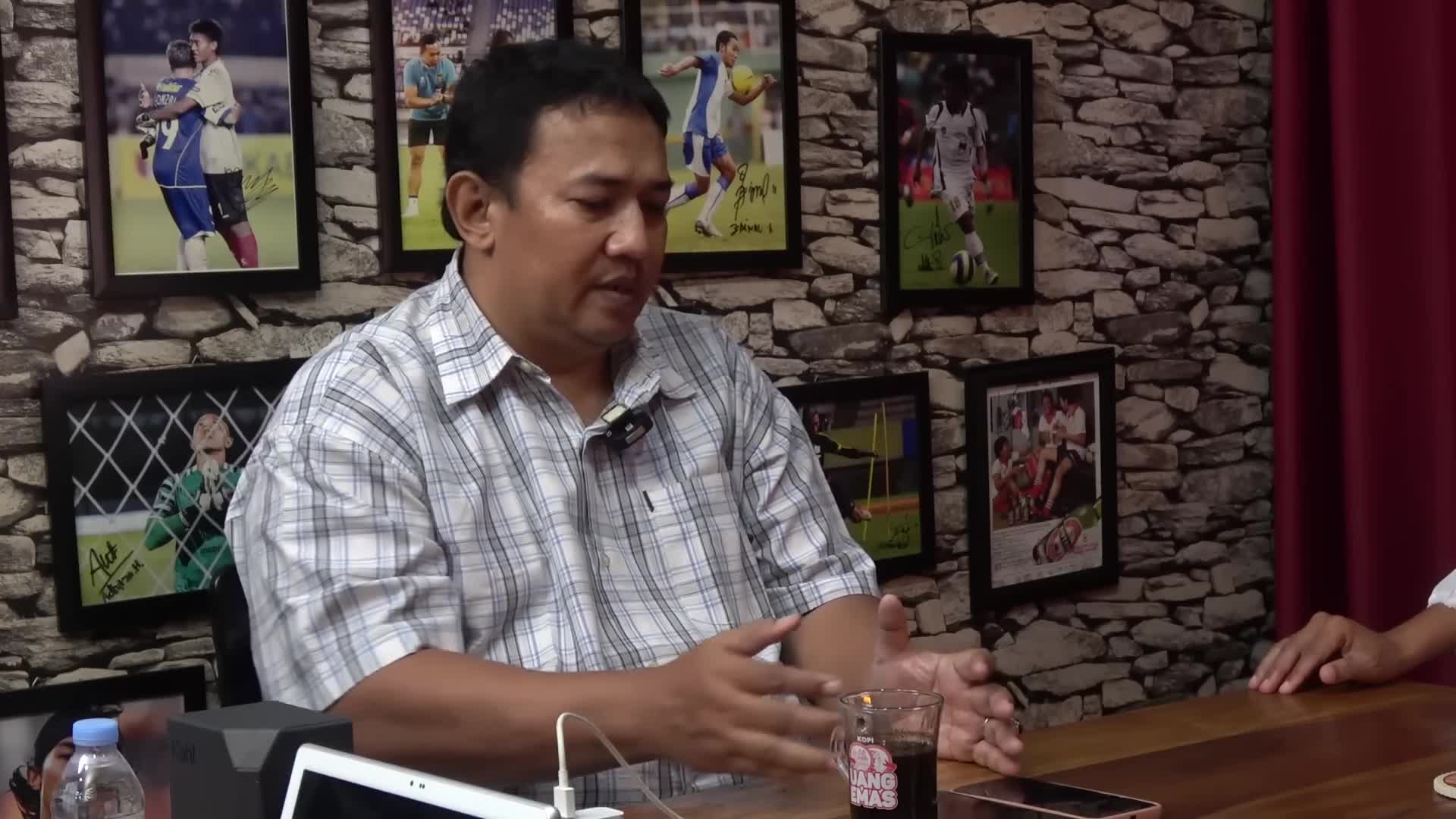 Thom Haye siap angkat Persib, Persis terlilit masalah klasik