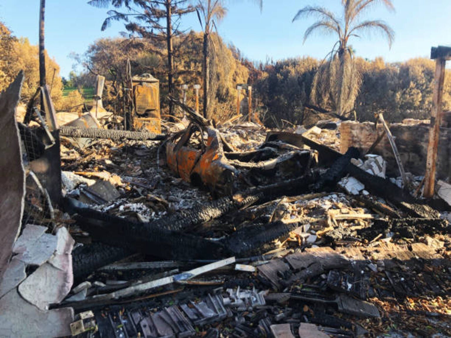 Investors buying ~40% of vacant lots affected by California wildfires ...