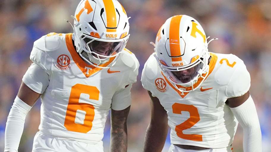 Game day predictions: Tennessee vs Illinois in the Music City Bowl game