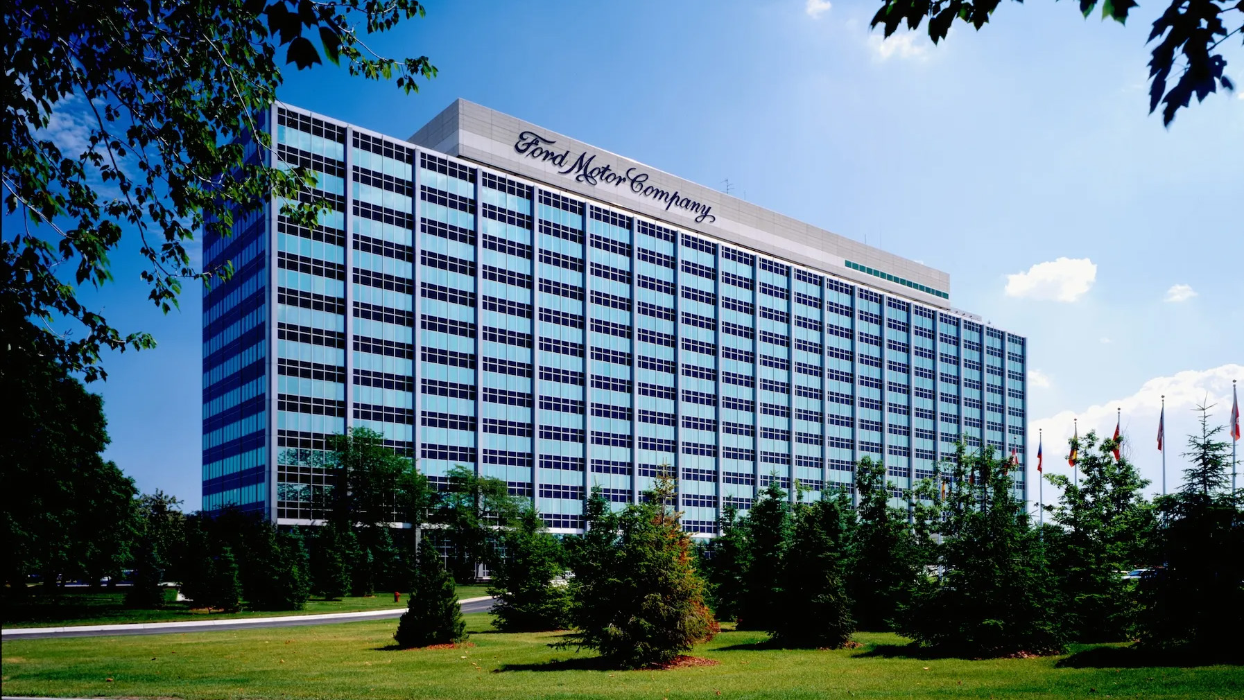 Ford puts thousands of workers 'on notice' for working from home