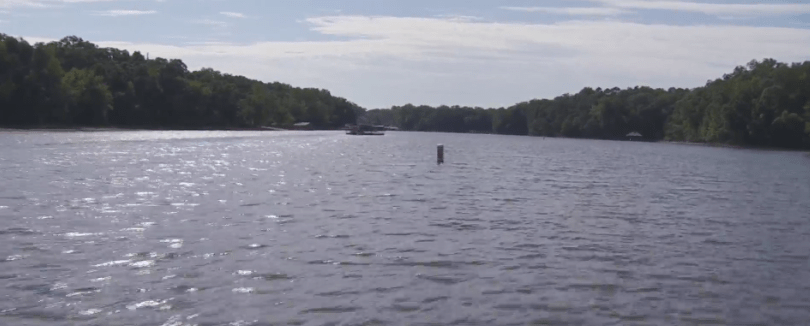 Several rescued after boat sinks on Lake Hartwell