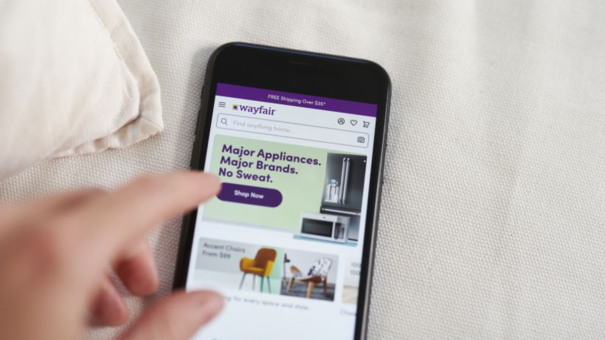 Wayfair has a 'beautiful' and 'well-made' multicolored area rug on sale ...