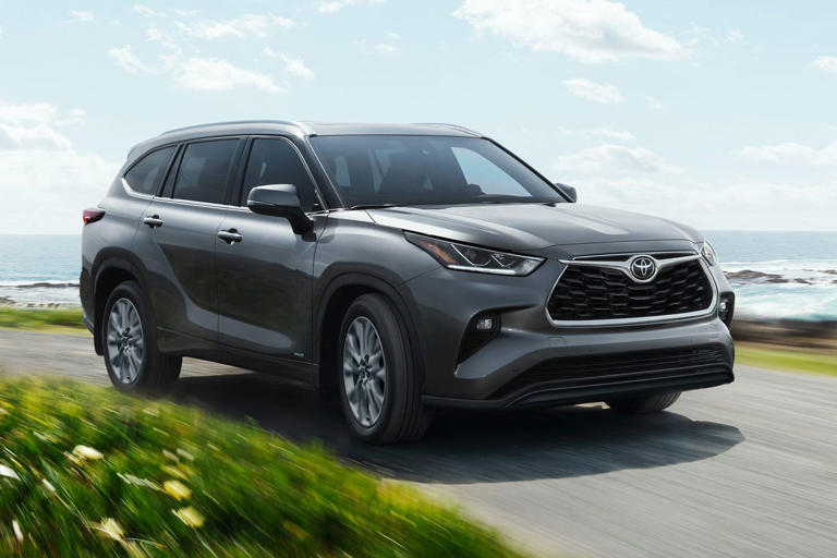 Kabar baik, Toyota berencana rilis tiga mobil spek Amerika di Jepang