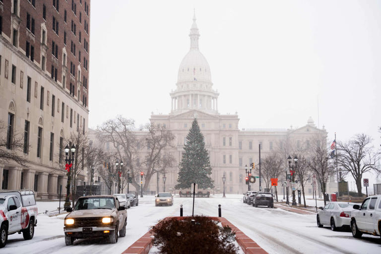 Consumers sets restoration target with thousands in Michigan without power