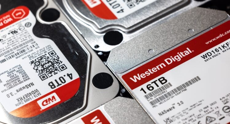 Western Digital stock (WDC) tops S&P 500 in 2025 — is it too late to buy?
