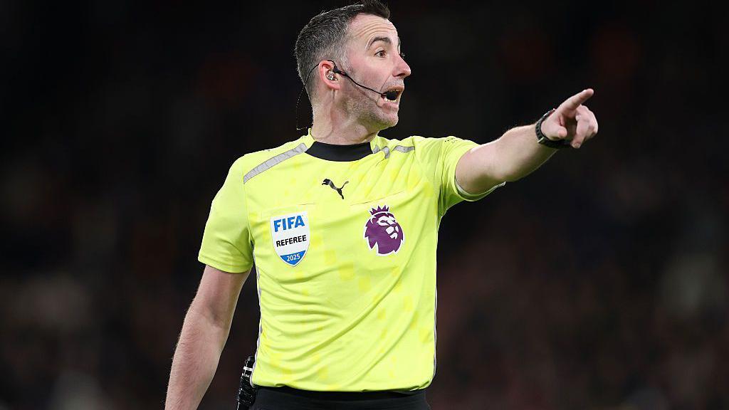 Kavanagh promoted to UEFA elite list of referees