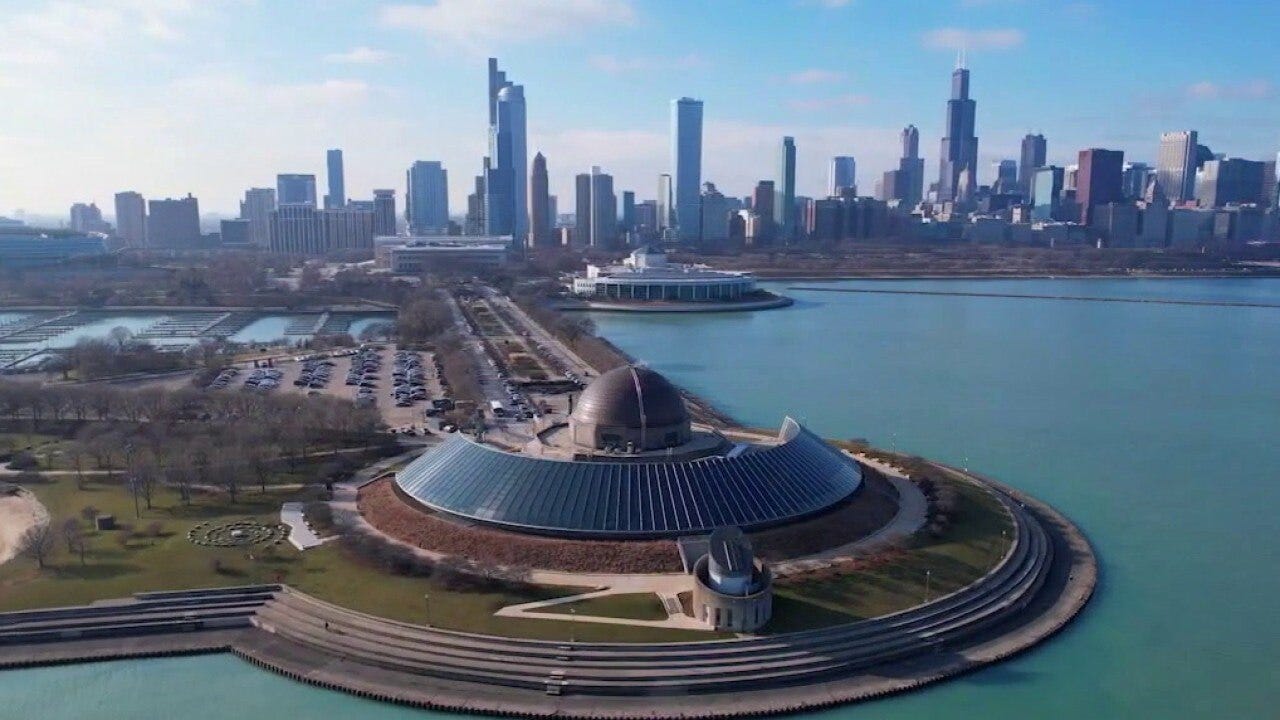 Adler Planetarium brings Pink Floyd’s “The Dark Side of the Moon” to life