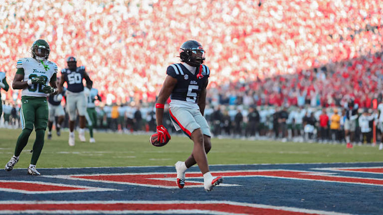 Ole Miss football vs. Georgia Bulldogs stunning prediction revealed by ...