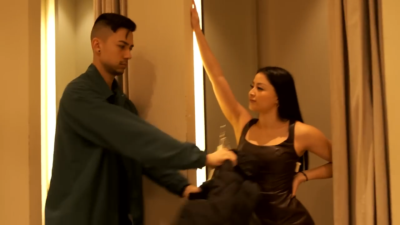 She let him choose her outfit until he took it too far