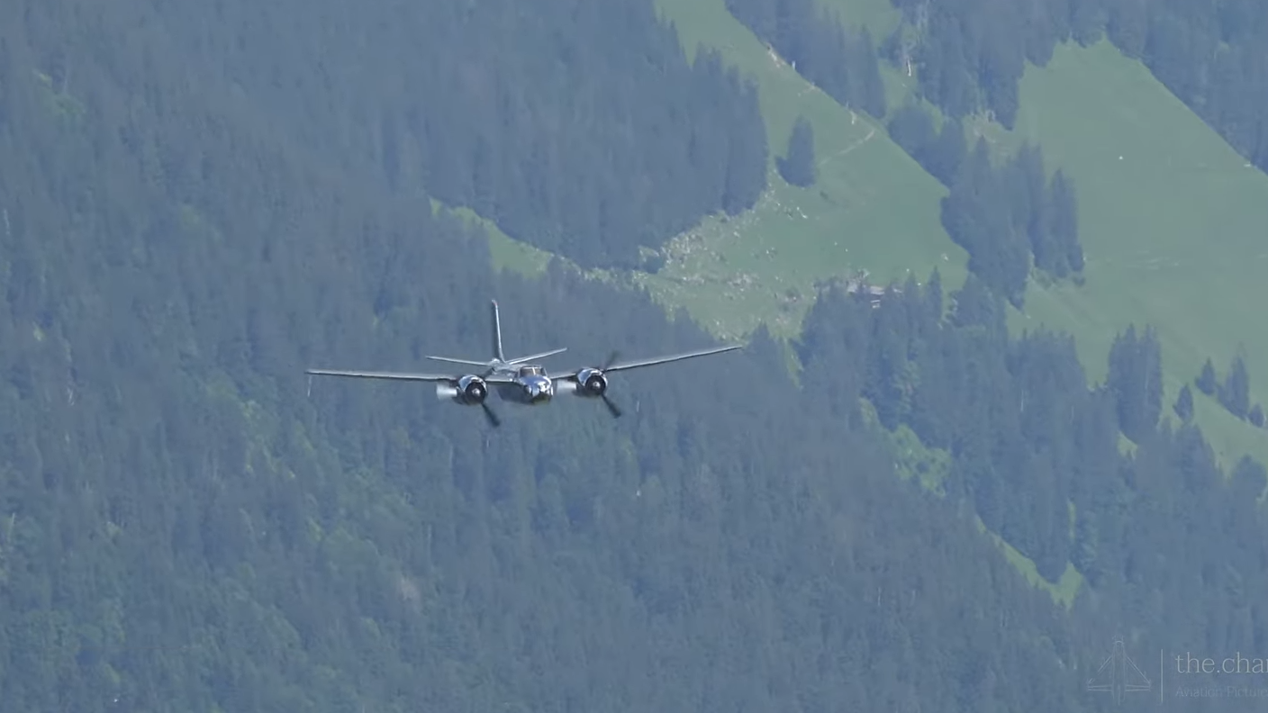 Stunning and deep engine sounds from the A-26 "Rum and Coke"