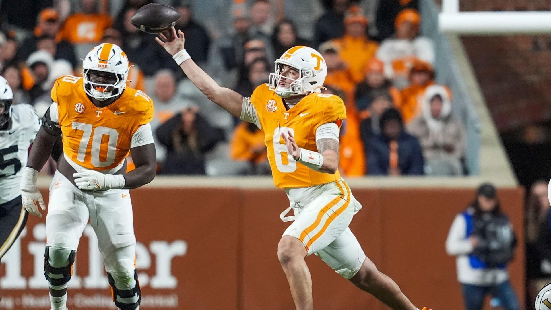 2025 college football bowl picks, best bets, odds, predictions: Model ...