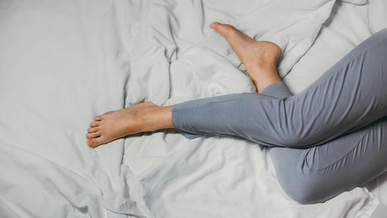 Texas-based vascular surgeon warns against leg cramps at night, shares ...