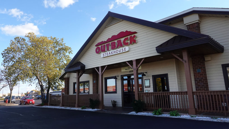 Outback Steakhouse sued after man suffers 'serious bodily injury' from ...