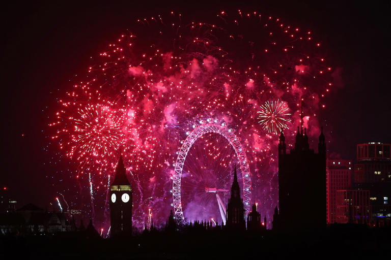 London New Year fireworks 2025: Full list of road and bridge closures ...
