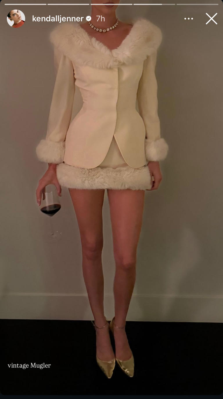 Kendall Jenner stuns in sultry vintage Mugler mini—steals the spotlight ...