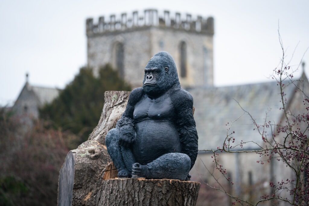 Large gorilla statue built on top of tree – as birthday present for ...