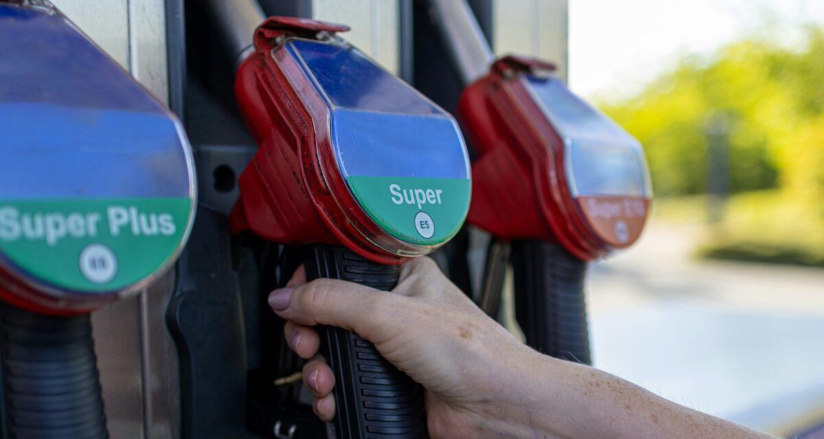 La dernière surprise de 2025 : les prix du carburant au plus bas depuis ...