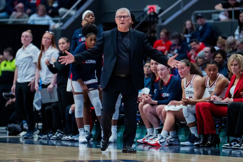 Geno Auriemma leads UConn to reach best mark in nine years with ...