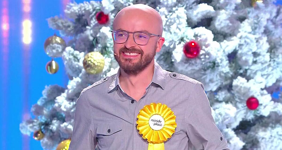 Le champion Vincent frappe fort et marque l'histoire de Tout le monde ...