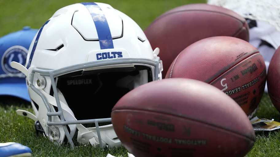 Colts just signed a former Jaguars quarterback to finish the season