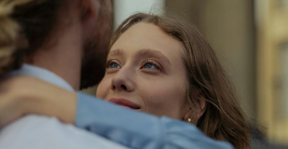 9 small things men don't realize mean a lot to women