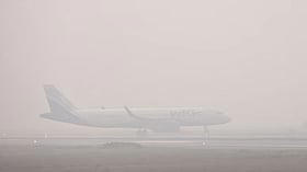 Delhi under red alert as fog and pollution cloud year-end travel