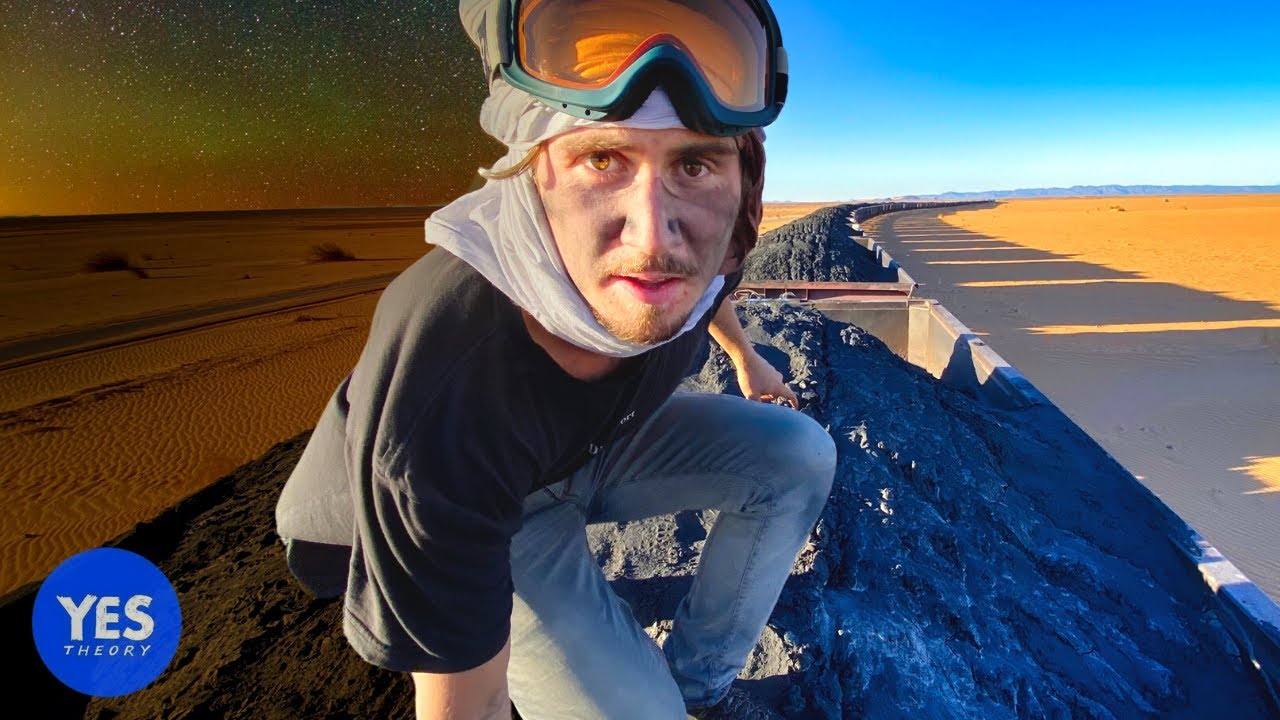 One slip and you’re dead - Riding the world’s most dangerous train