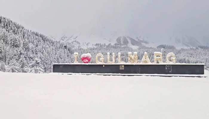Fresh snowfall sparks New Year tourism boom in Gulmarg, hotels fully booked