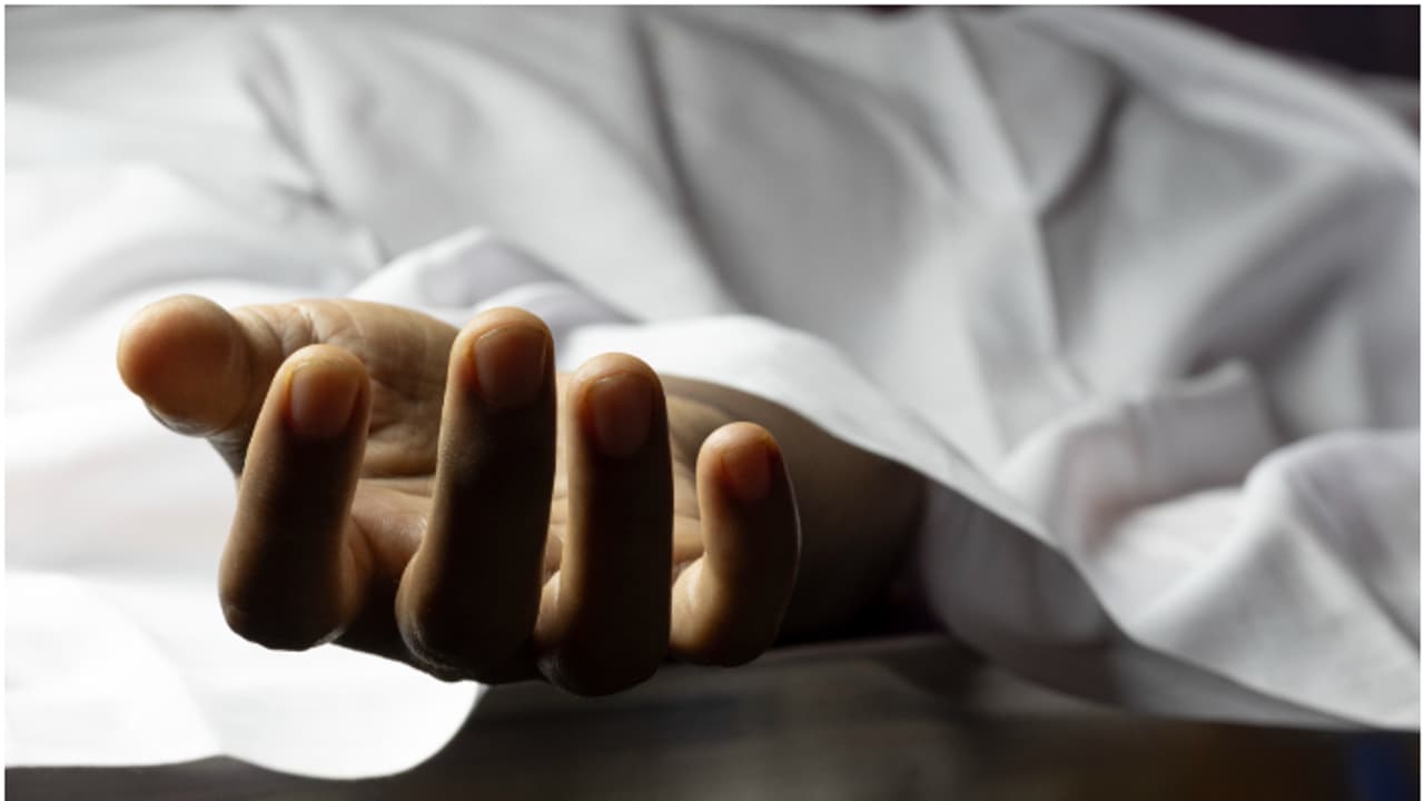 Odisha class 10 student dies of electrocution while lowering national ...