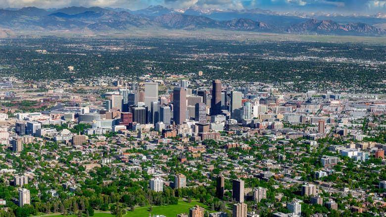 Colorado's 5 safest Denver suburbs in 2025, according to residents and data