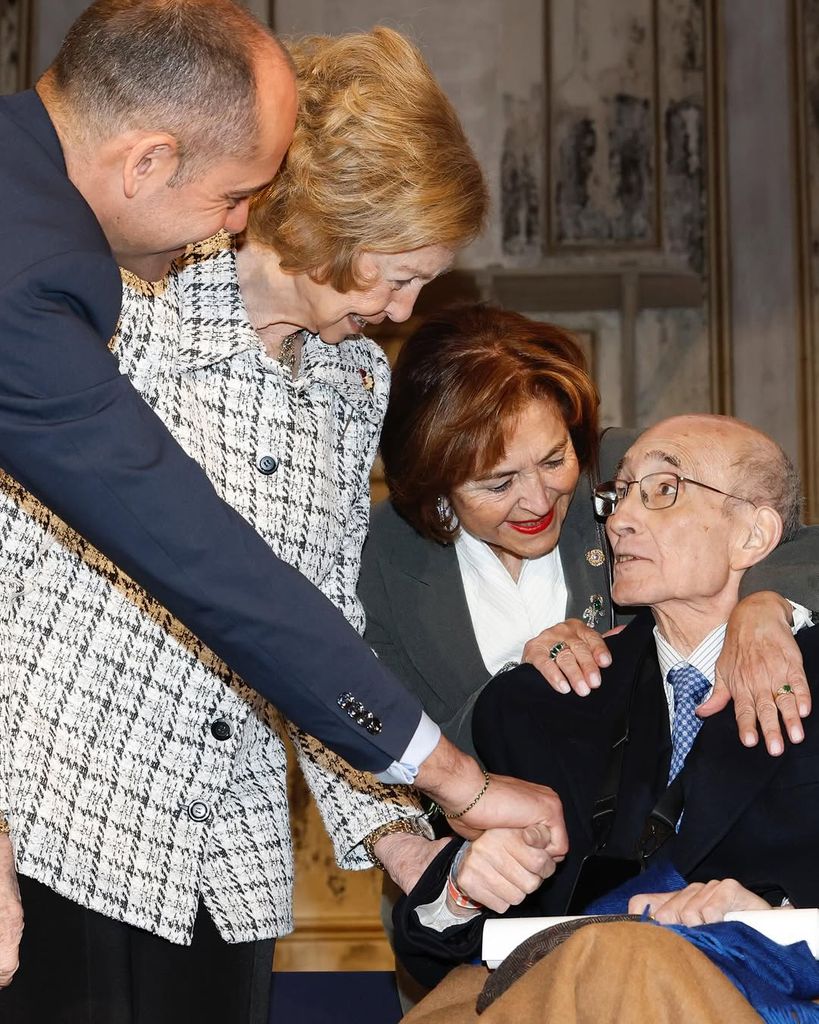 El 2025 de la reina Sofía en 20 imágenes únicas: de su foto con Alaska ...