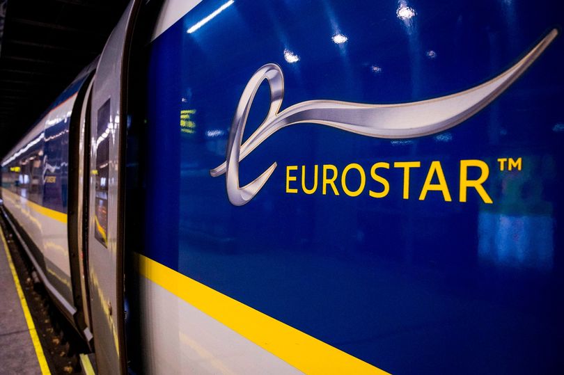 Eurostar disruption leaves passengers 'stuck in tunnel' as 'do not ...