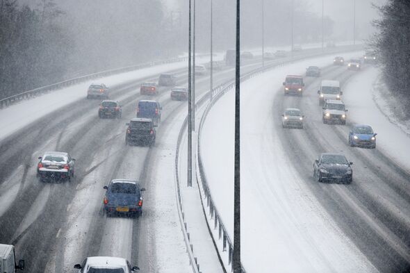 UK snow maps show 36-hour Atlantic blizzard hammer 20 English counties ...